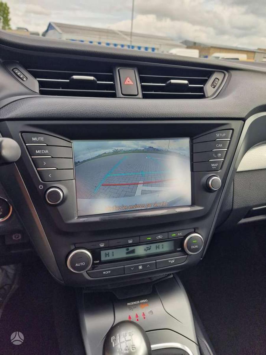 Серый Тойота Авенсис 2016 в Таураге, объемом двигателя 1.60 л и пробегом 227 тыс. км за 6500 €, фото 21 на AUTOMOTO.COM.LV