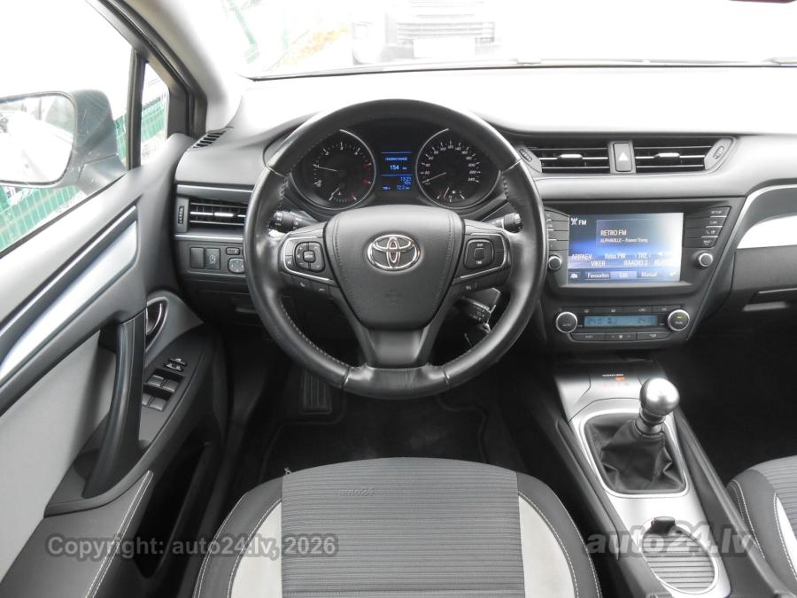 Grey Toyota Avensis 2016 in Viljandi, with an engine capacity of 1.60 L and mileage of 197 thousand km for 8490 €, photo 6 on AUTOMOTO.COM.LV