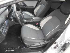 Grey Toyota Avensis 2016 in Viljandi, with an engine capacity of 1.60 L and mileage of 197 thousand km for 8490 €, photo 8 on AUTOMOTO.COM.LV
