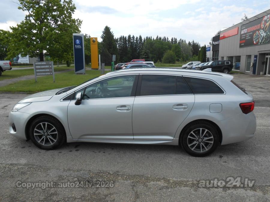Grey Toyota Avensis 2016 in Viljandi, with an engine capacity of 1.60 L and mileage of 197 thousand km for 8490 €, photo 17 on AUTOMOTO.COM.LV