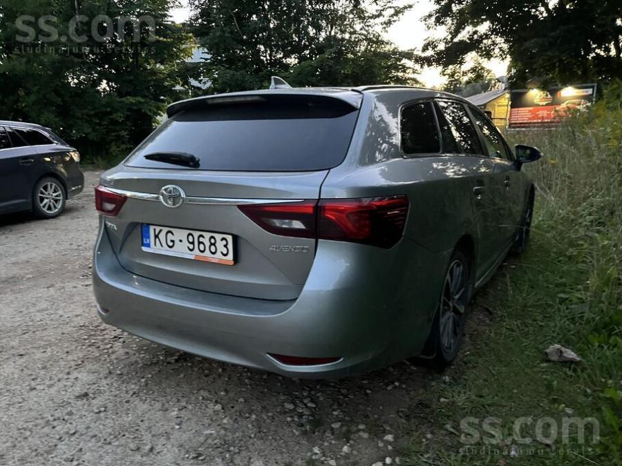 Pelēks Toyota Avensis 2016 Rīga, ar dzinēja tilpumu 2.00 L un nobraukumu 411 tūkst. km par 3400 €, foto 4 vietnē AUTOMOTO.COM.LV