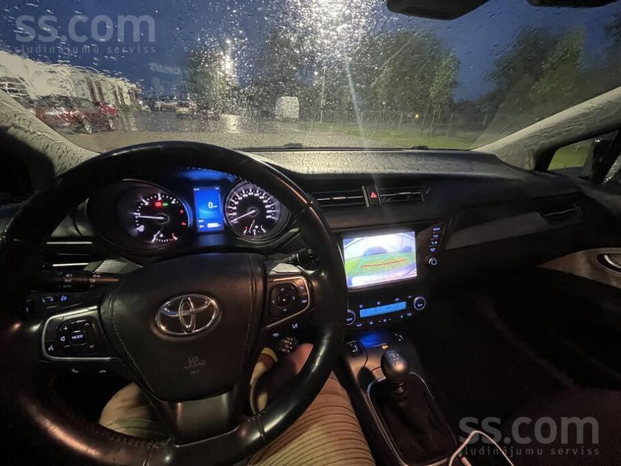 Pelēks Toyota Avensis 2016 Rīga, ar dzinēja tilpumu 2.00 L un nobraukumu 411 tūkst. km par 3400 €, foto 8 vietnē AUTOMOTO.COM.LV