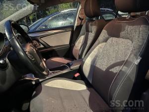 Pelēks Toyota Avensis 2016 Rīga, ar dzinēja tilpumu 2.00 L un nobraukumu 411 tūkst. km par 3400 €, foto 11 vietnē AUTOMOTO.COM.LV