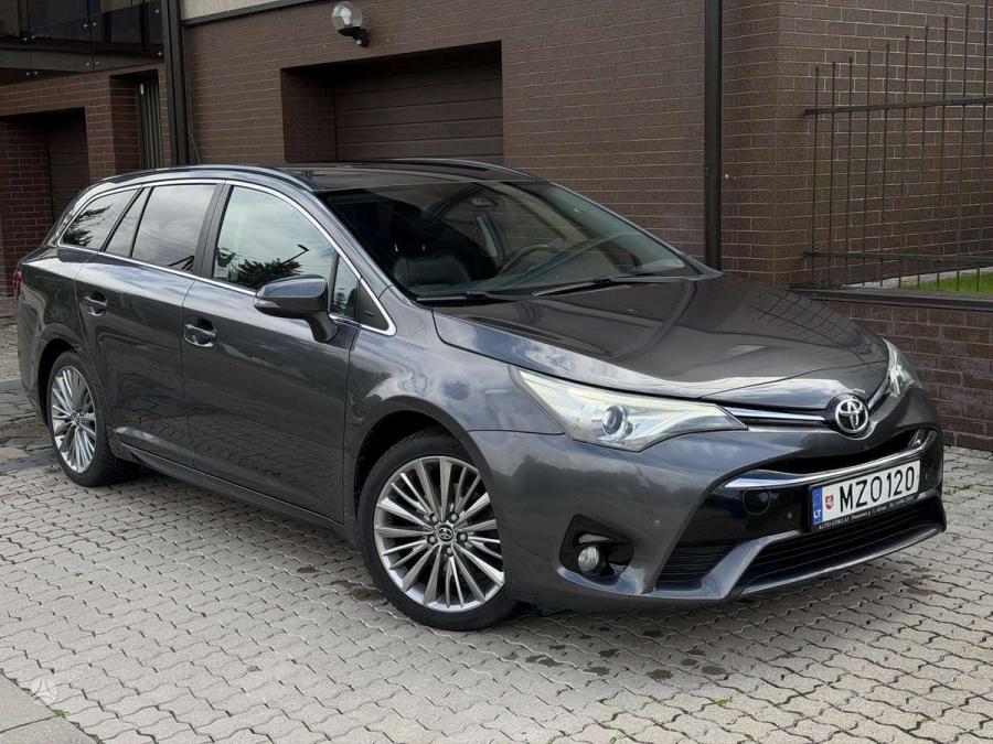 Серый Тойота Авенсис 2016 в Алитус, объемом двигателя 1.60 л и пробегом 327 тыс. км за 7950 €, фото 3 на AUTOMOTO.COM.LV