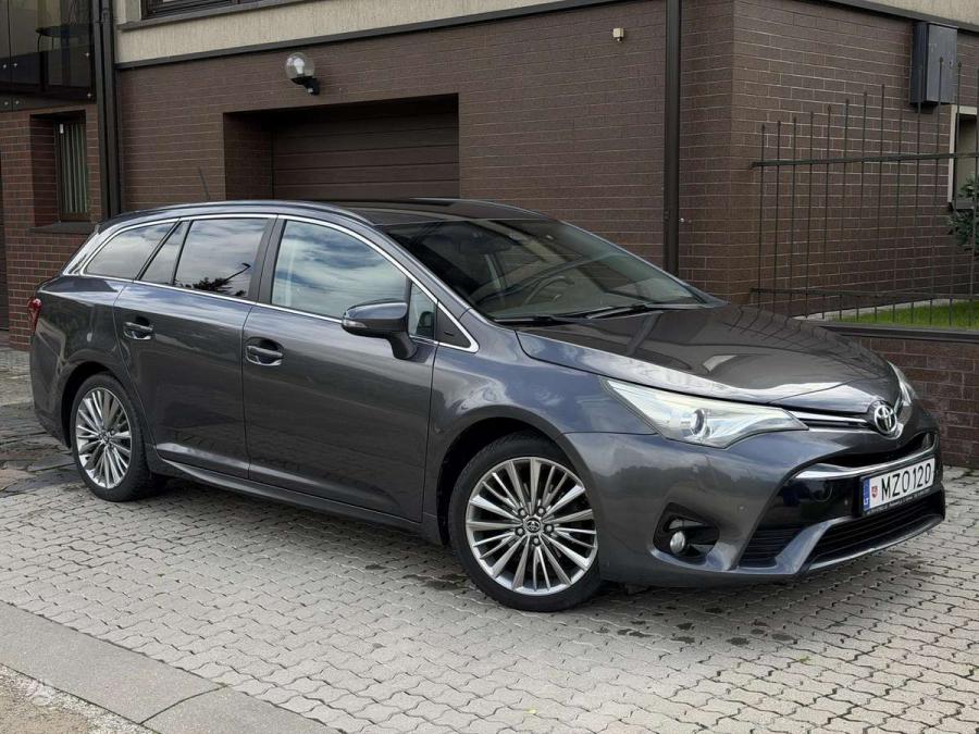 Серый Тойота Авенсис 2016 в Алитус, объемом двигателя 1.60 л и пробегом 327 тыс. км за 7950 €, фото 4 на AUTOMOTO.COM.LV