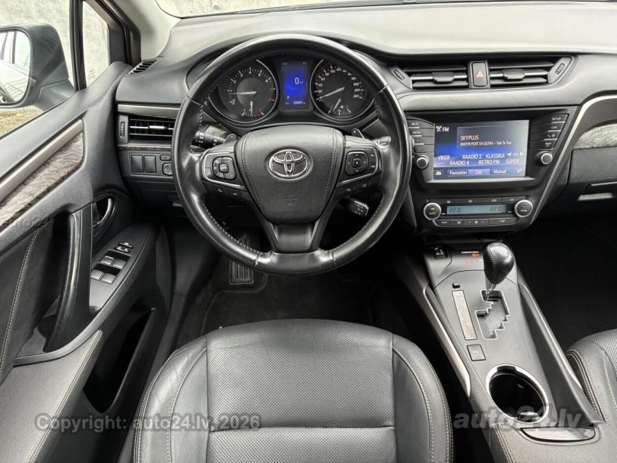 Серый Тойота Авенсис 2016 в Тарту, объемом двигателя 1.80 л и пробегом 209 тыс. км за 9900 €, фото 6 на AUTOMOTO.COM.LV
