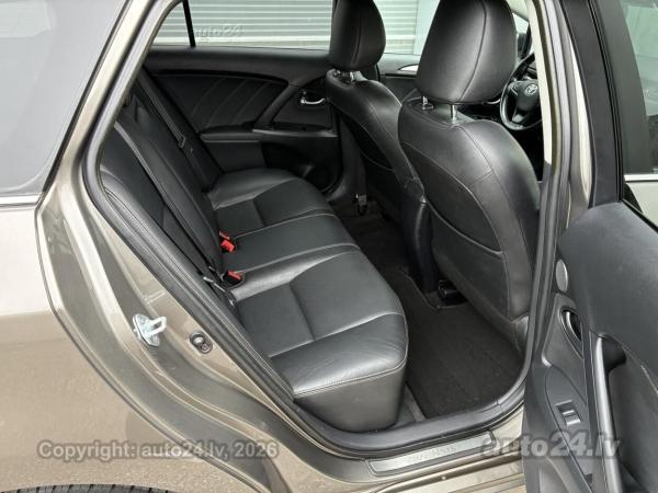 Pelēks Toyota Avensis 2016 Tartu, ar dzinēja tilpumu 1.80 L un nobraukumu 209 tūkst. km par 9900 €, foto 10 vietnē AUTOMOTO.COM.LV