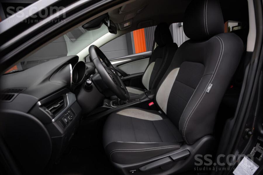 Pelēks Toyota Avensis 2016 Jelgava, ar dzinēja tilpumu 2.00 L un nobraukumu 0 tūkst. km par 9500 €, foto 13 vietnē AUTOMOTO.COM.LV