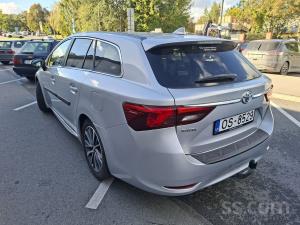Pelēks Toyota Avensis 2016 Rīga, ar dzinēja tilpumu 2.00 L un nobraukumu 212 tūkst. km par 8450 €, foto 7 vietnē AUTOMOTO.COM.LV