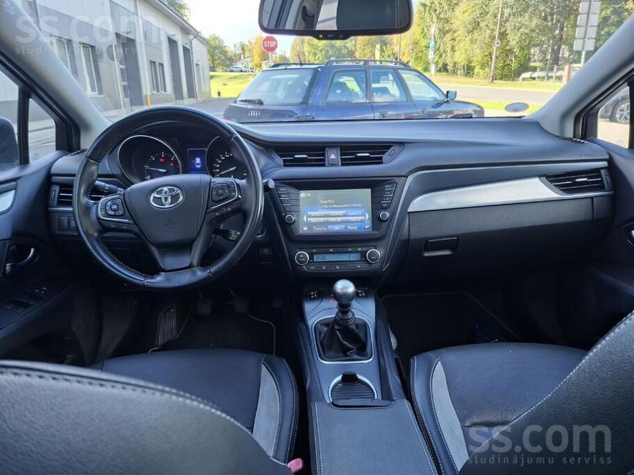 Pelēks Toyota Avensis 2016 Rīga, ar dzinēja tilpumu 2.00 L un nobraukumu 212 tūkst. km par 8450 €, foto 9 vietnē AUTOMOTO.COM.LV