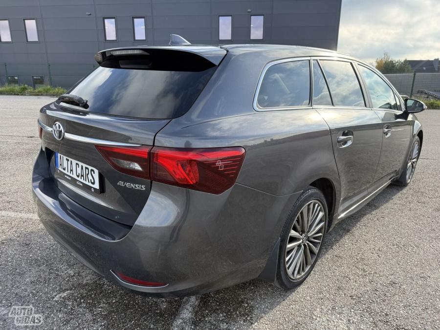 Pelēks Toyota Avensis 2016 Viļņa, ar dzinēja tilpumu 1.80 L un nobraukumu 201 tūkst. km par 10750 €, foto 5 vietnē AUTOMOTO.COM.LV