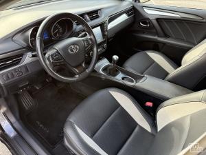 Pelēks Toyota Avensis 2016 Viļņa, ar dzinēja tilpumu 1.80 L un nobraukumu 201 tūkst. km par 10750 €, foto 8 vietnē AUTOMOTO.COM.LV
