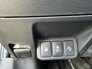 Pelēks Toyota Avensis 2016 Viļņa, ar dzinēja tilpumu 1.80 L un nobraukumu 201 tūkst. km par 10750 €, foto 13 vietnē AUTOMOTO.COM.LV