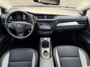 Pelēks Toyota Avensis 2016 Viļņa, ar dzinēja tilpumu 1.80 L un nobraukumu 201 tūkst. km par 10750 €, foto 16 vietnē AUTOMOTO.COM.LV