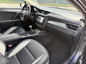 Pelēks Toyota Avensis 2016 Viļņa, ar dzinēja tilpumu 1.80 L un nobraukumu 201 tūkst. km par 10750 €, foto 23 vietnē AUTOMOTO.COM.LV