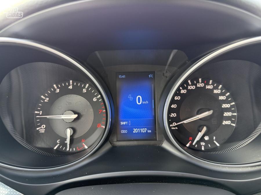 Pelēks Toyota Avensis 2016 Viļņa, ar dzinēja tilpumu 1.80 L un nobraukumu 201 tūkst. km par 10750 €, foto 32 vietnē AUTOMOTO.COM.LV