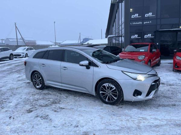 Pelēks Toyota Avensis 2017 Tauragė, ar dzinēja tilpumu 2.00 L un nobraukumu 300 tūkst. km par 7300 €, foto 1 vietnē AUTOMOTO.COM.LV