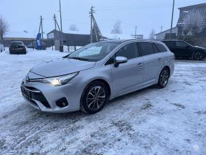 Grey Toyota Avensis 2017 in Taurage, with an engine capacity of 2.00 L and mileage of 300 thousand km for 7300 €, photo 4 on AUTOMOTO.COM.LV