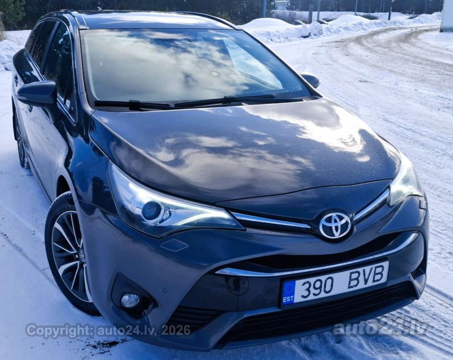 Grey Toyota Avensis 2017 in Kuressaare, with an engine capacity of 1.80 L and mileage of 194 thousand km for 12500 €, photo 2 on AUTOMOTO.COM.LV