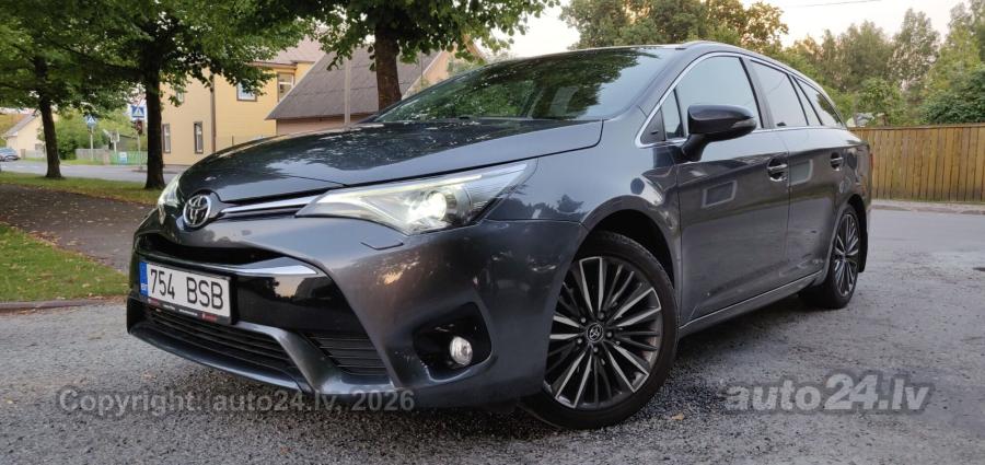 Grey Toyota Avensis 2017 in Tallinn, with an engine capacity of 1.80 L and mileage of 176 thousand km for 12900 €, photo 4 on AUTOMOTO.COM.LV
