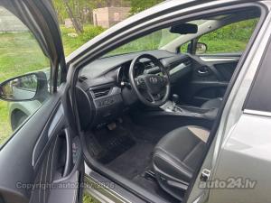 Pelēks Toyota Avensis 2017 Tallina, ar dzinēja tilpumu 1.80 L un nobraukumu 206 tūkst. km par 10900 €, foto 8 vietnē AUTOMOTO.COM.LV