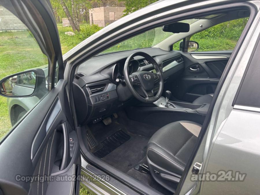 Pelēks Toyota Avensis 2017 Tallina, ar dzinēja tilpumu 1.80 L un nobraukumu 206 tūkst. km par 10900 €, foto 8 vietnē AUTOMOTO.COM.LV