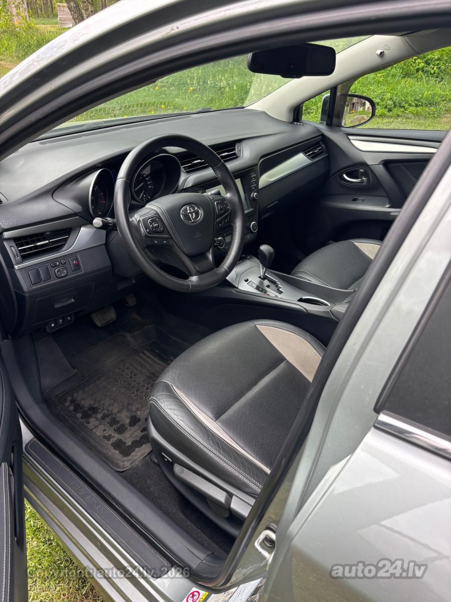 Pelēks Toyota Avensis 2017 Tallina, ar dzinēja tilpumu 1.80 L un nobraukumu 206 tūkst. km par 10900 €, foto 11 vietnē AUTOMOTO.COM.LV