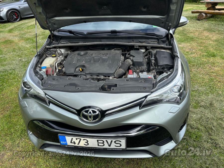Pelēks Toyota Avensis 2017 Tallina, ar dzinēja tilpumu 1.80 L un nobraukumu 206 tūkst. km par 10900 €, foto 14 vietnē AUTOMOTO.COM.LV