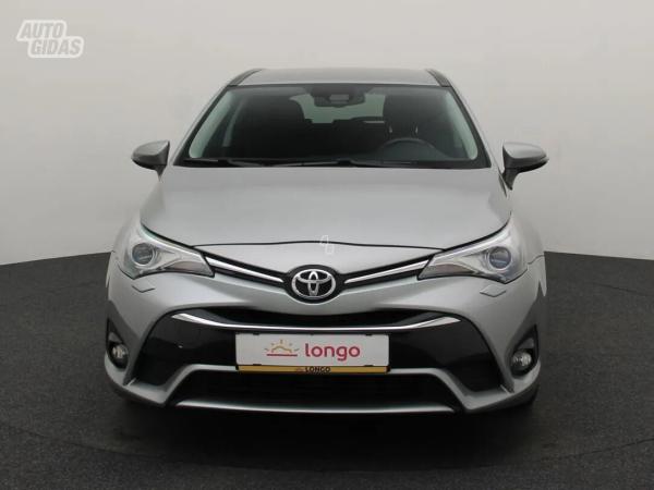 Pelēks Toyota Avensis 2017 Viļņa, ar dzinēja tilpumu 1.80 L un nobraukumu 135 tūkst. km par 13199 €, foto 3 vietnē AUTOMOTO.COM.LV