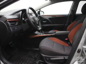 Pelēks Toyota Avensis 2017 Viļņa, ar dzinēja tilpumu 1.80 L un nobraukumu 135 tūkst. km par 13199 €, foto 5 vietnē AUTOMOTO.COM.LV