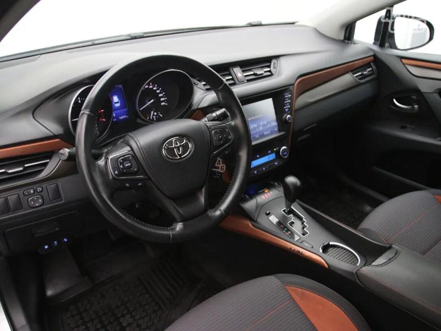 Pelēks Toyota Avensis 2017 Viļņa, ar dzinēja tilpumu 1.80 L un nobraukumu 135 tūkst. km par 13199 €, foto 17 vietnē AUTOMOTO.COM.LV
