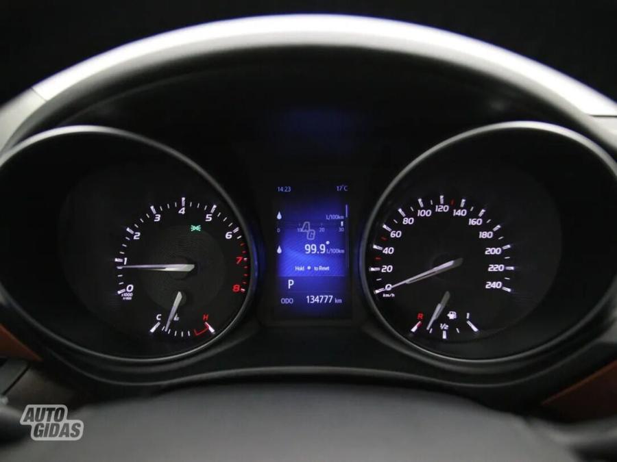 Pelēks Toyota Avensis 2017 Viļņa, ar dzinēja tilpumu 1.80 L un nobraukumu 135 tūkst. km par 13199 €, foto 20 vietnē AUTOMOTO.COM.LV