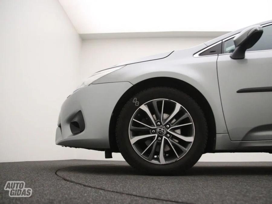 Pelēks Toyota Avensis 2017 Viļņa, ar dzinēja tilpumu 1.80 L un nobraukumu 135 tūkst. km par 13199 €, foto 27 vietnē AUTOMOTO.COM.LV