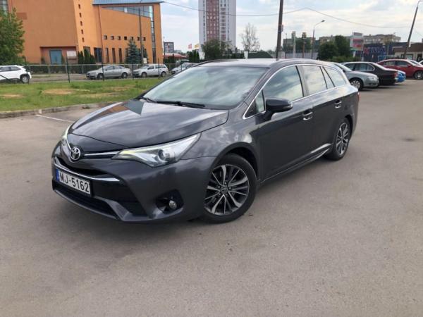 Pelēks Toyota Avensis 2017 Rīga, ar dzinēja tilpumu 2.00 L un nobraukumu 141 tūkst. km par 10950 €, foto 1 vietnē AUTOMOTO.COM.LV