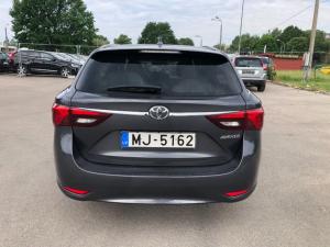 Grey Toyota Avensis 2017 in Riga, with an engine capacity of 2.00 L and mileage of 141 thousand km for 10950 €, photo 7 on AUTOMOTO.COM.LV