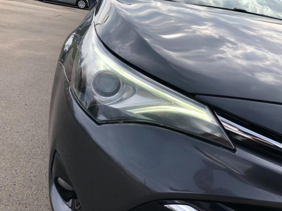 Grey Toyota Avensis 2017 in Riga, with an engine capacity of 2.00 L and mileage of 141 thousand km for 10950 €, photo 8 on AUTOMOTO.COM.LV