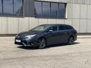 Серый Тойота Авенсис 2017 в Рига, объемом двигателя 2.00 л и пробегом 206 тыс. км за 10290 €, фото  на AUTOMOTO.COM.LV