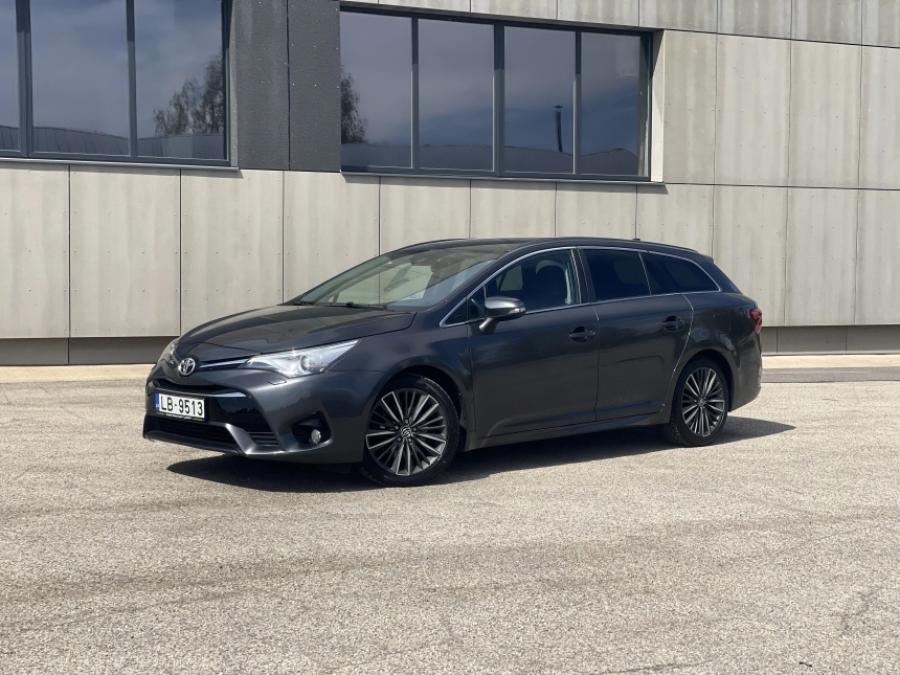 Pelēks Toyota Avensis 2017 Rīga, ar dzinēja tilpumu 2.00 L un nobraukumu 206 tūkst. km par 10290 €, foto 1 vietnē AUTOMOTO.COM.LV