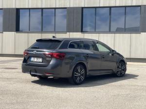 Pelēks Toyota Avensis 2017 Rīga, ar dzinēja tilpumu 2.00 L un nobraukumu 206 tūkst. km par 10290 €, foto 5 vietnē AUTOMOTO.COM.LV