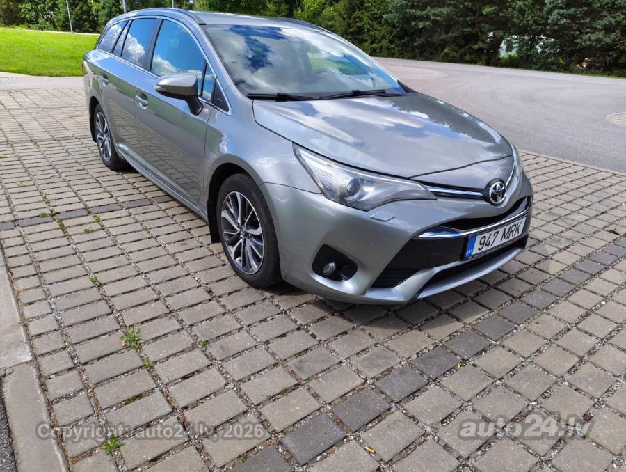 Grey Toyota Avensis 2017 in Tartu, with an engine capacity of 1.80 L and mileage of 217 thousand km for 9900 €, photo 1 on AUTOMOTO.COM.LV
