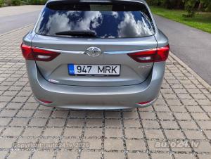 Grey Toyota Avensis 2017 in Tartu, with an engine capacity of 1.80 L and mileage of 217 thousand km for 9900 €, photo 6 on AUTOMOTO.COM.LV