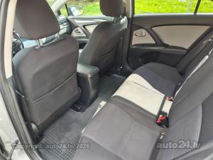 Grey Toyota Avensis 2017 in Tartu, with an engine capacity of 1.80 L and mileage of 217 thousand km for 9900 €, photo 9 on AUTOMOTO.COM.LV