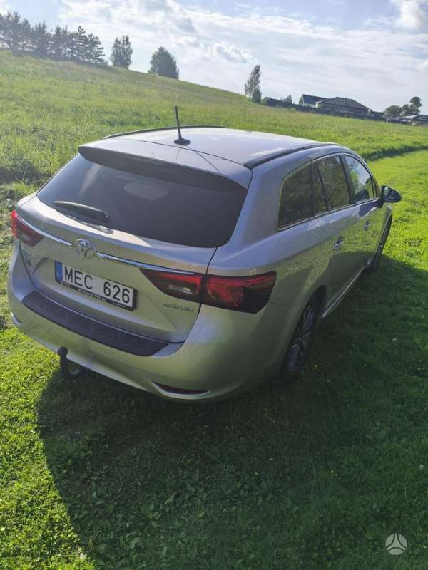 Toyota Avensis 2017 Viļņa vietnē Pelēks Toyota Avensis 2017 Viļņa, ar dzinēja tilpumu 2.00 L un nobraukumu 307 tūkst. km par 8700 €, foto 4 vietnē AUTOMOTO.COM.LV