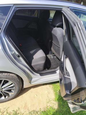 Grey Toyota Avensis 2017 in Vilnius, with an engine capacity of 2.00 L and mileage of 307 thousand km for 8700 €, photo 11 on AUTOMOTO.COM.LV
