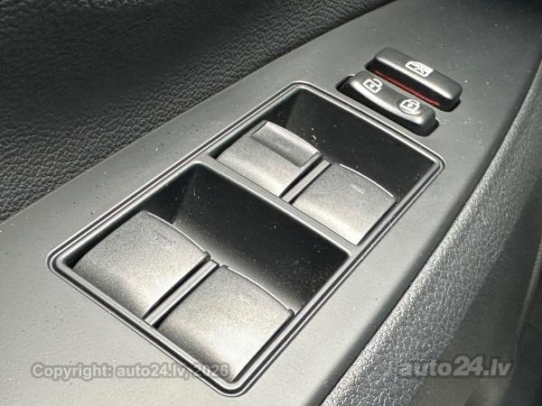 Серый Тойота Авенсис 2017 в Тарту, объемом двигателя 2.00 л и пробегом 178 тыс. км за 12950 €, фото 11 на AUTOMOTO.COM.LV