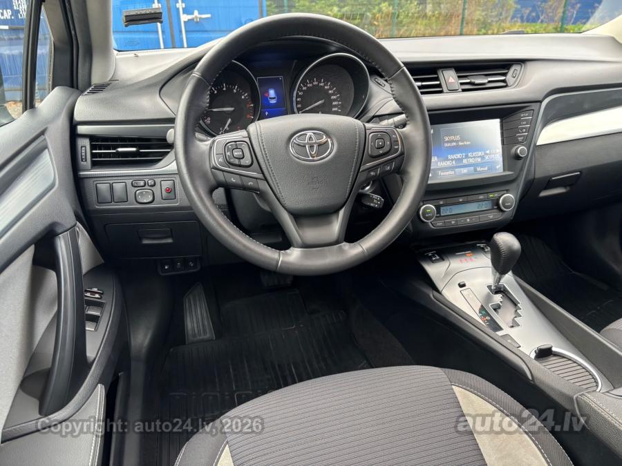 Серый Тойота Авенсис 2017 в Пайде, объемом двигателя 1.80 л и пробегом 117 тыс. км за 13990 €, фото 12 на AUTOMOTO.COM.LV