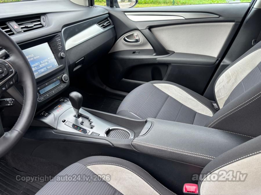 Серый Тойота Авенсис 2017 в Пайде, объемом двигателя 1.80 л и пробегом 117 тыс. км за 13990 €, фото 13 на AUTOMOTO.COM.LV