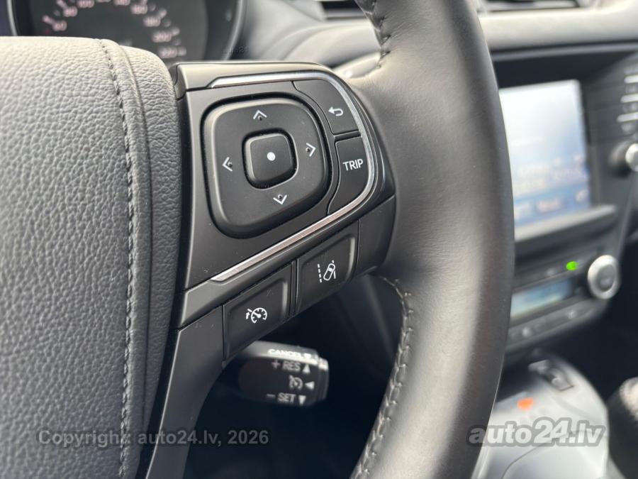 Серый Тойота Авенсис 2017 в Пайде, объемом двигателя 1.80 л и пробегом 117 тыс. км за 13990 €, фото 19 на AUTOMOTO.COM.LV