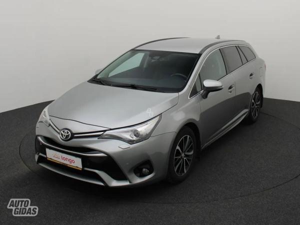 Grey Toyota Avensis 2018 in Vilnius, with an engine capacity of 2.00 L and mileage of 178 thousand km for 13399 €, photo 1 on AUTOMOTO.COM.LV