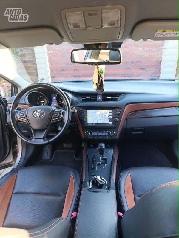 Серый Тойота Авенсис 2018 в Шилуте, объемом двигателя 2.00 л и пробегом 142 тыс. км за 13000 €, фото 7 на AUTOMOTO.COM.LV